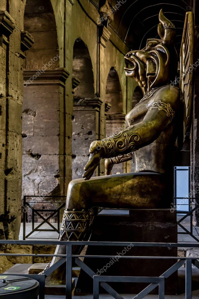 Roma Italia Diciembre 2019 Estatua Del Dios Pagano Moloch Moloc — Foto ...