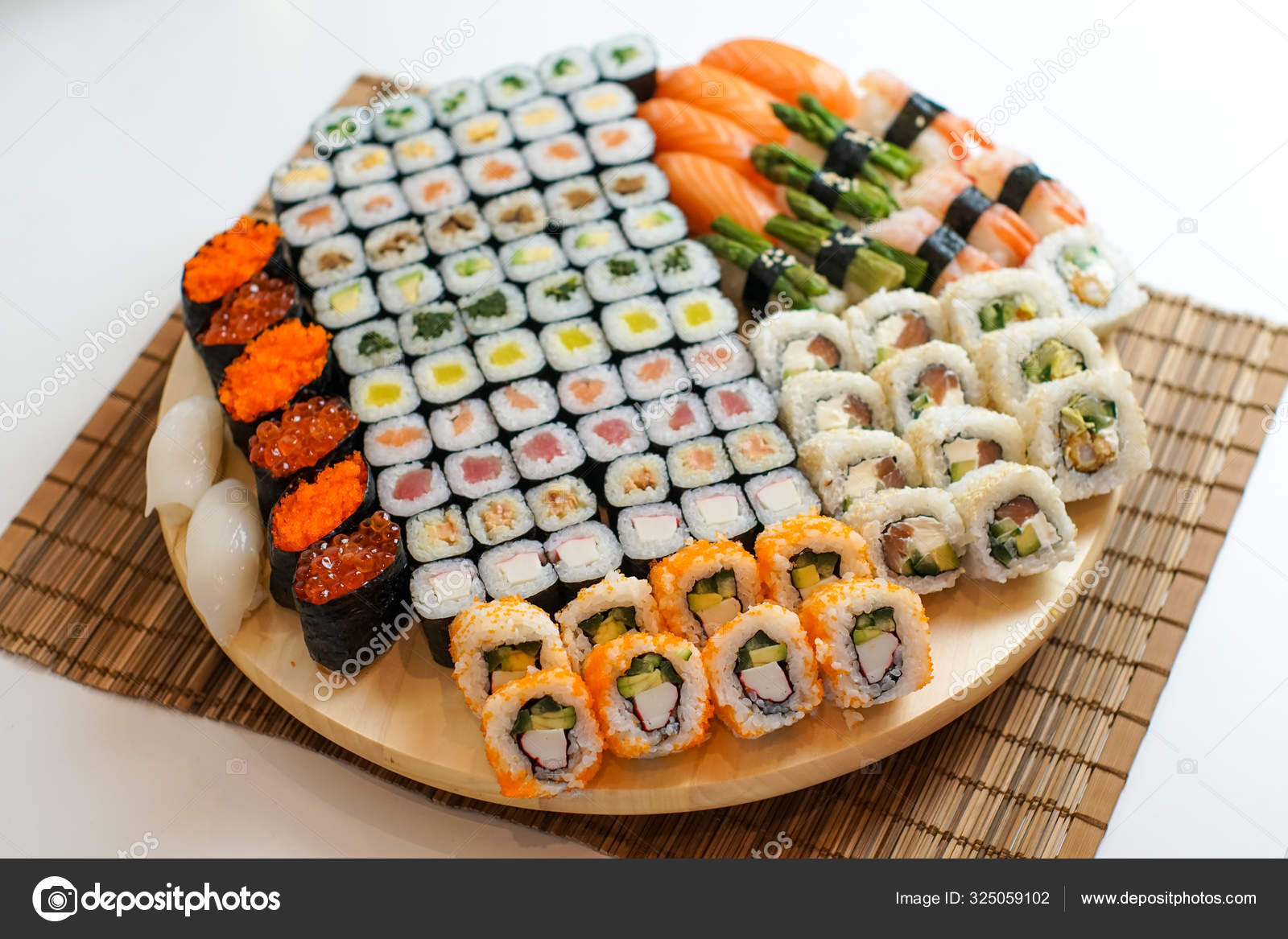 Sushi Restaurant Table Stock Photo by ©relineo 325059102