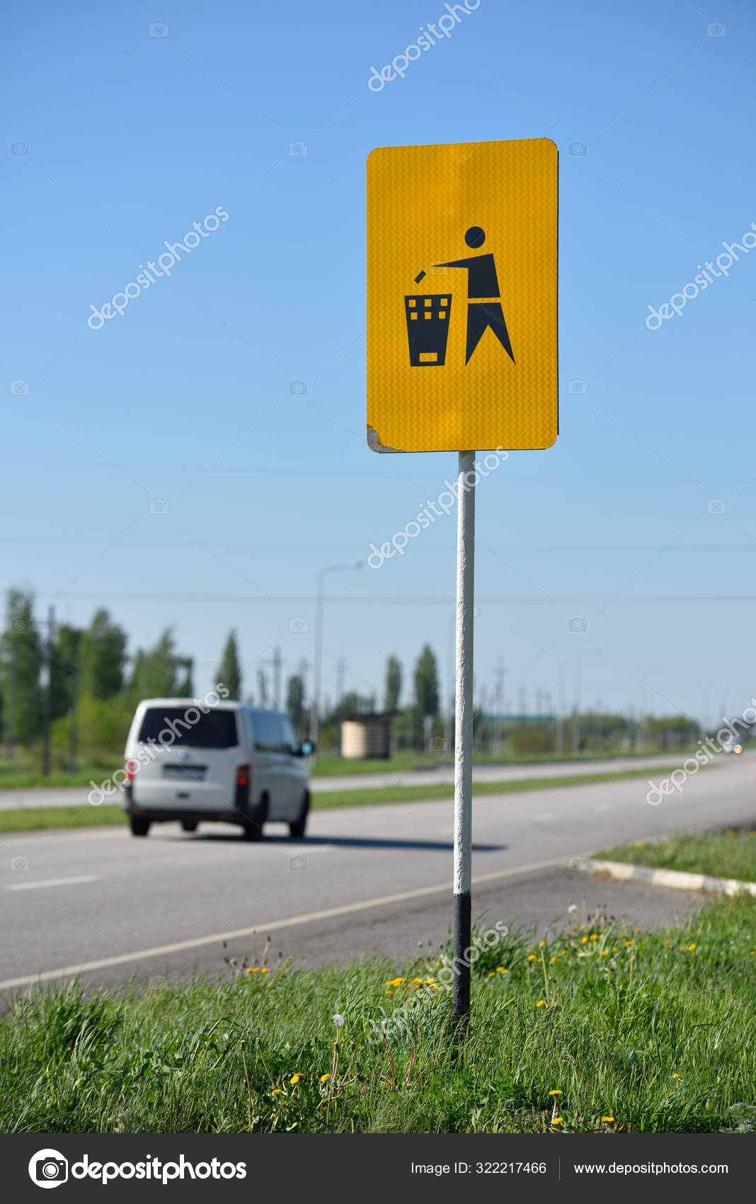 The sign by the road, throw garbage in the trash – Stock Editorial ...