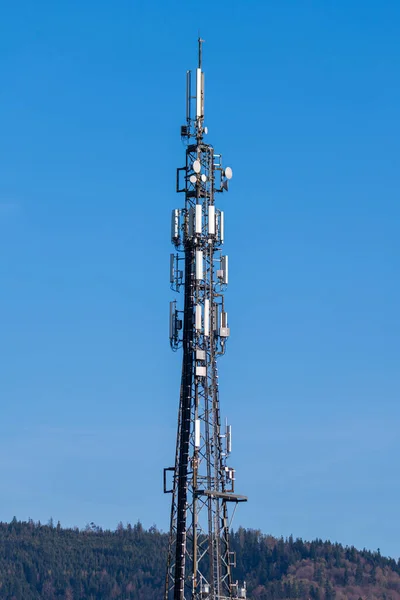 Torre de internet fotos de stock, imágenes de Torre de internet sin ...