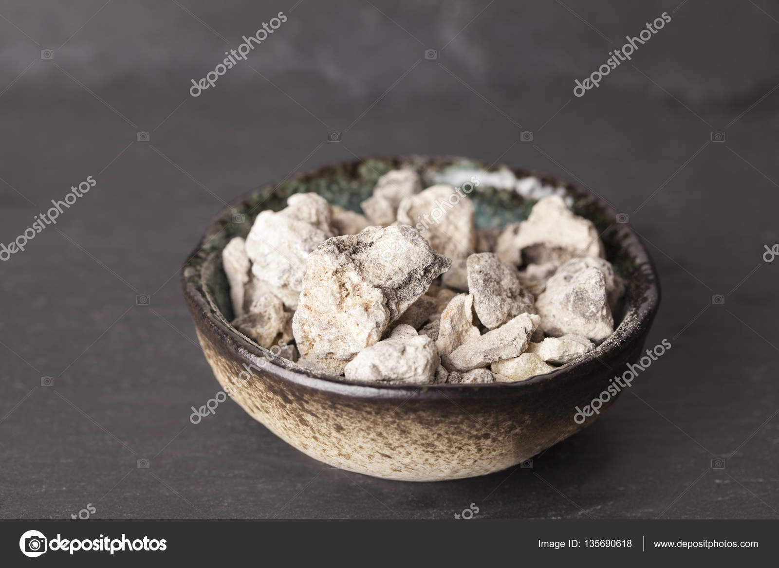 Copaifera officinalis resina — Foto de stock #135690618 © fotomem