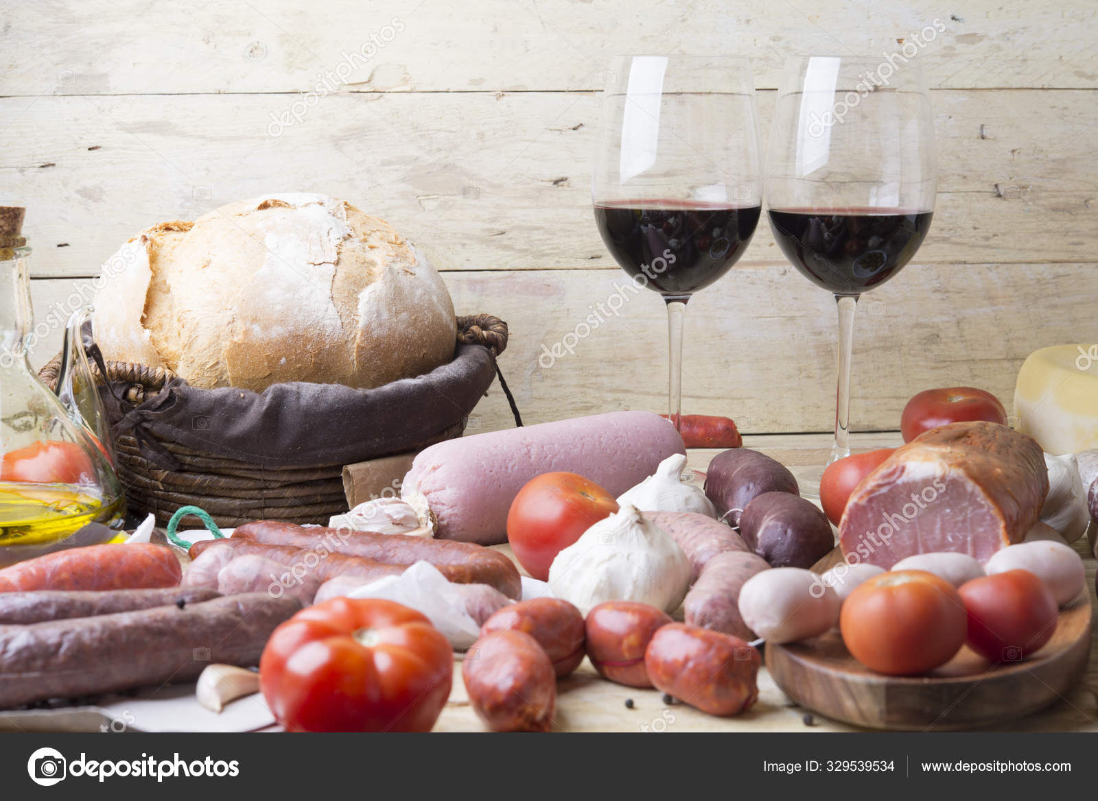 Embutido spanish food Stock Photo by ©Dalaifood 329539534