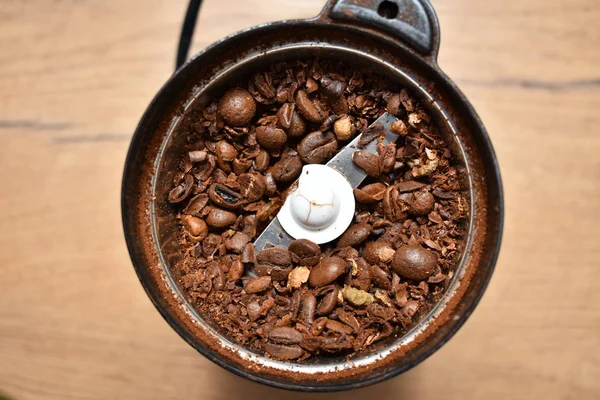 Fotos de Moagem do café, Imagens de Moagem do café sem royalties ...