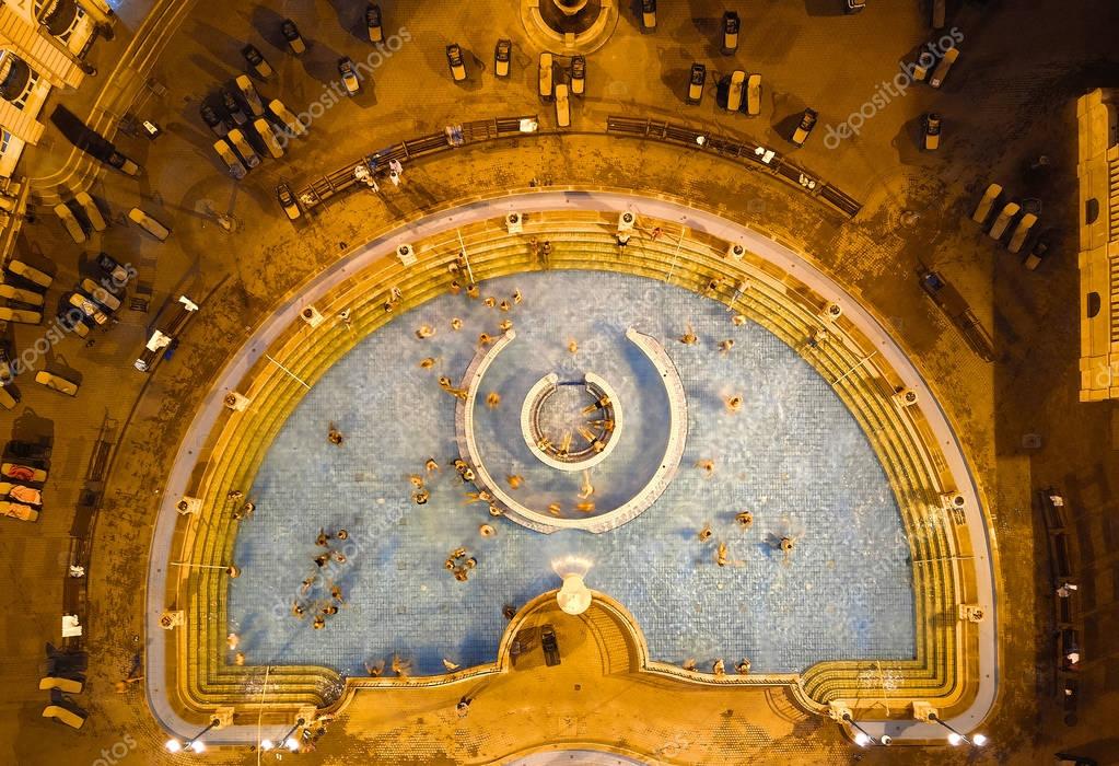 Baños Szechenyi en Budapest. vista aérea del complejo de baños más ...