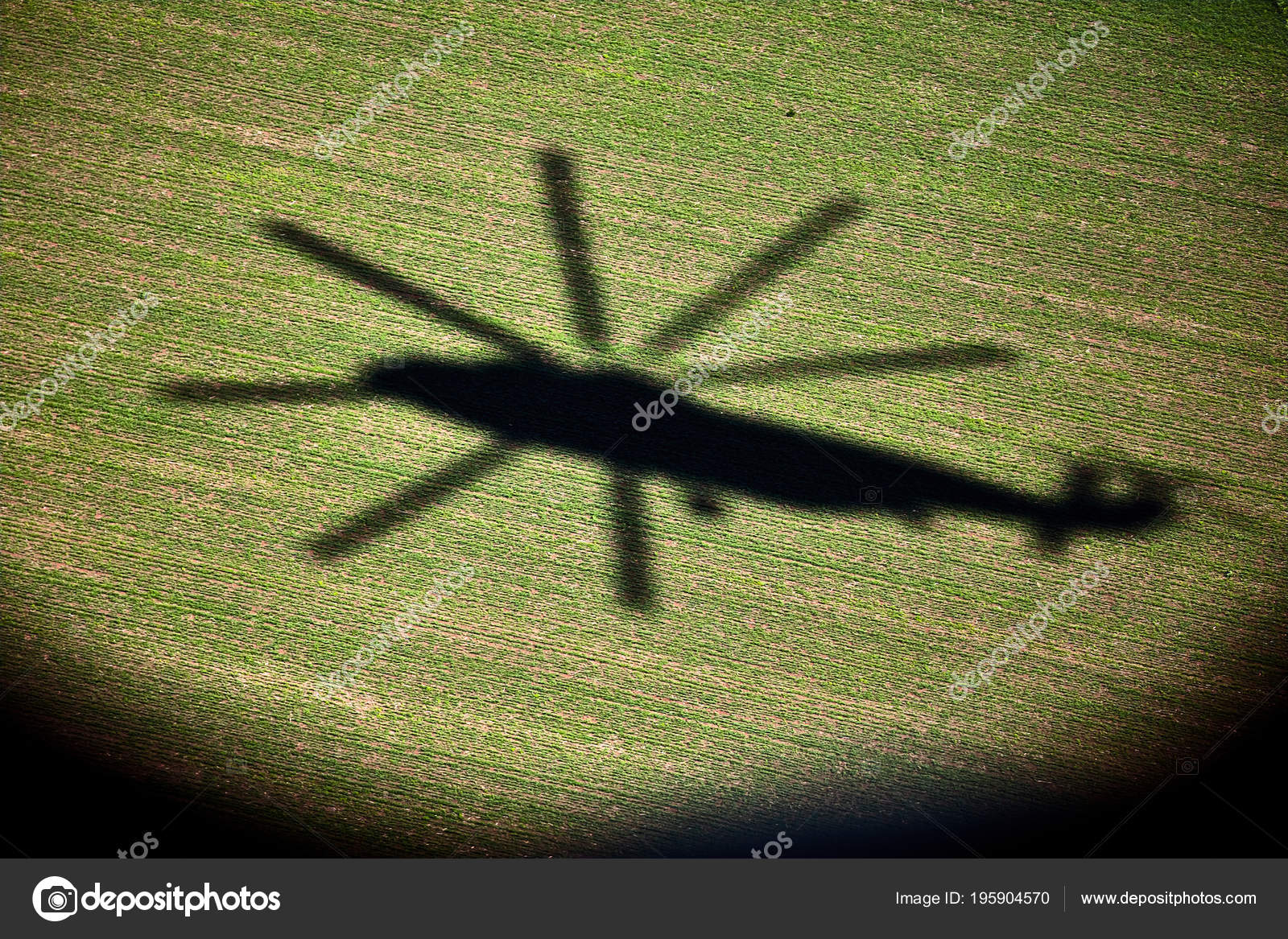 Helicopter Shadow Transport Helicopter Flight Overflow Device Tons ...