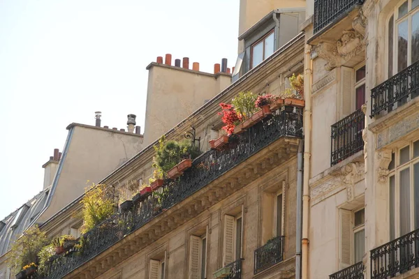 Apartments Block Downtown Paris – Stock Editorial Photo © Gorazarre ...