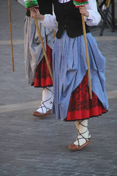 Tradisi katalan images libres de droit, photos de Tradisi katalan ...