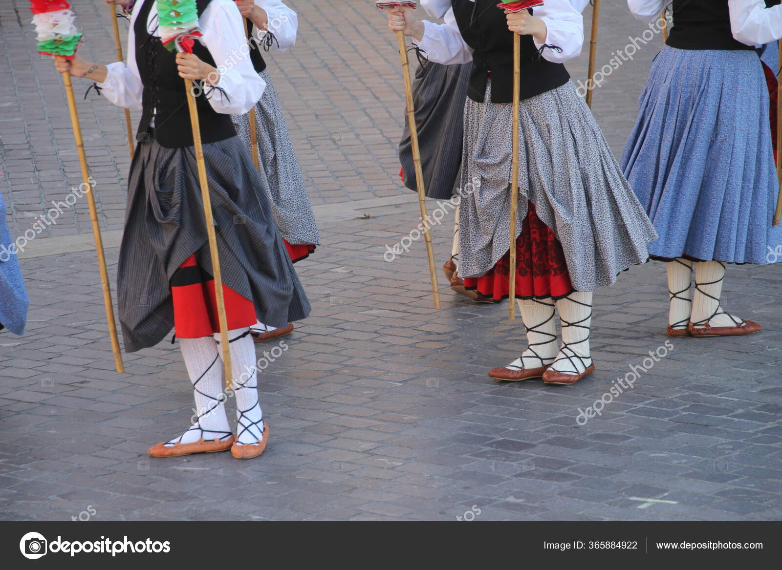 Basque Folk Dance Exhibition Street Festival — Stock Photo © Gorazarre ...