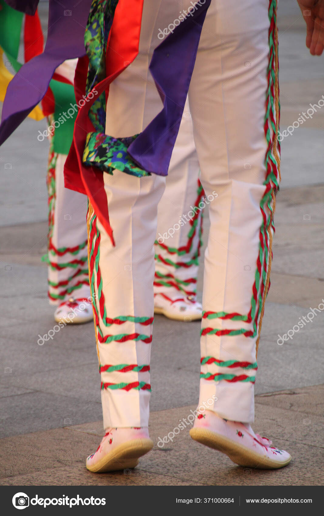 Traditional Basque Dance Folk Festival — Stock Photo © Gorazarre #371000664