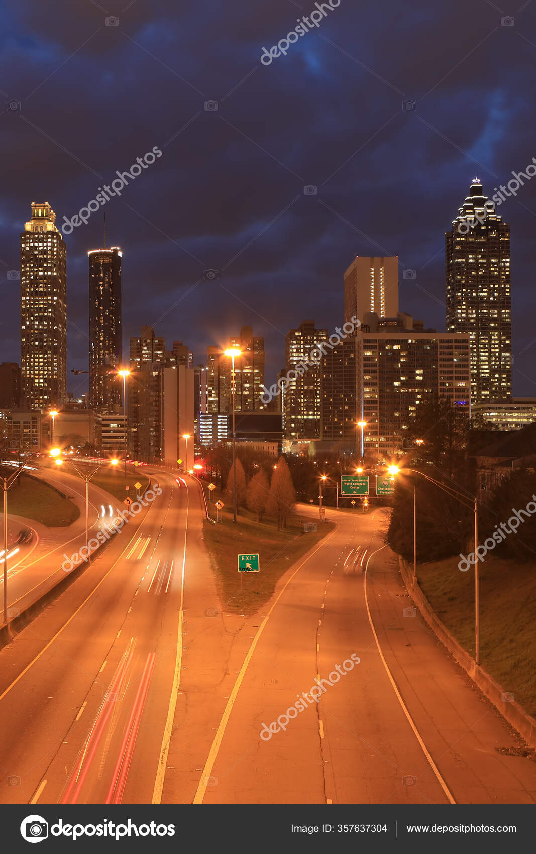 Vertical Atlanta Georgia Skyline Night — Stock Photo © hstiver #357637304