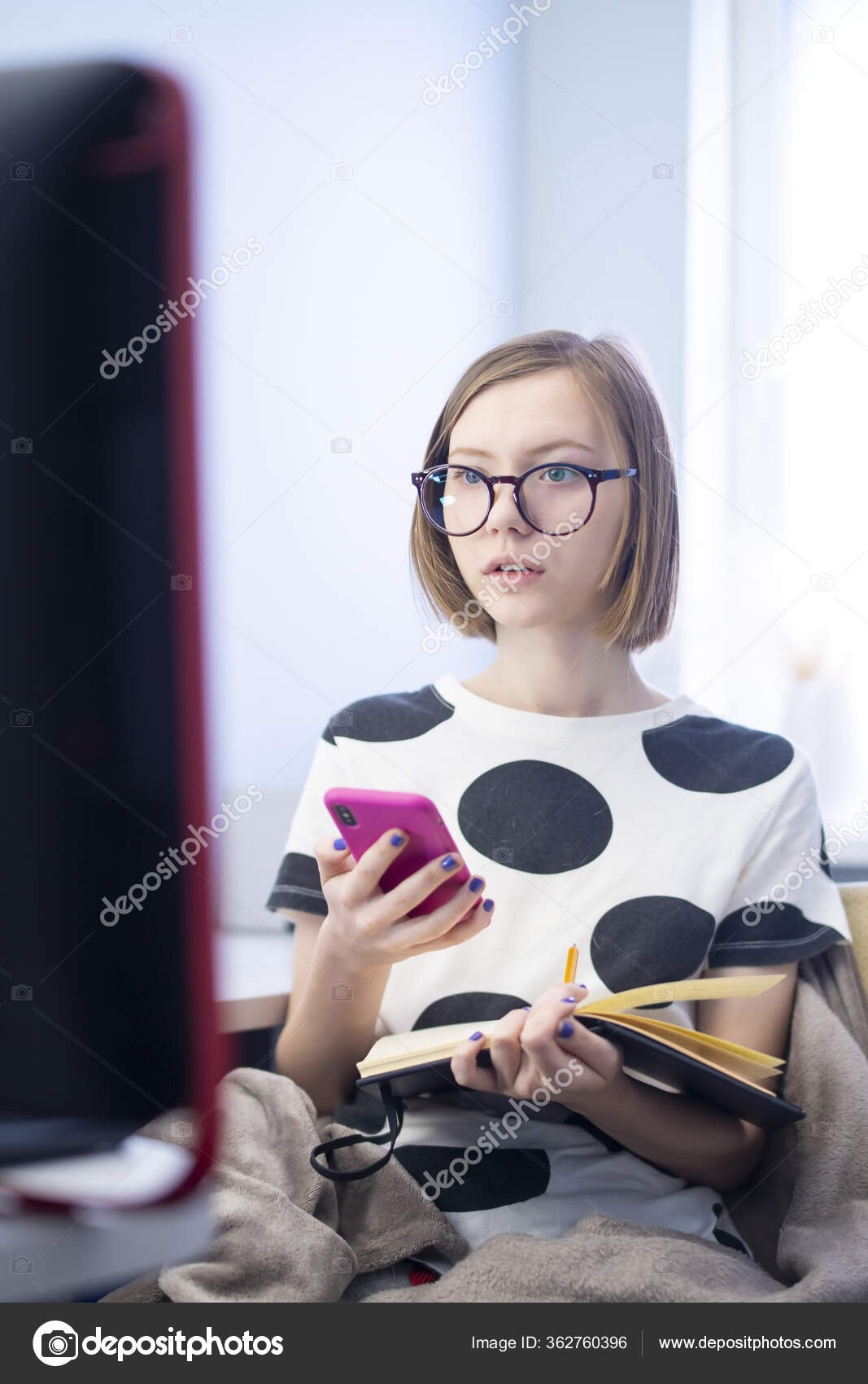 Girl Student University College Distance Learning Science Distance ...