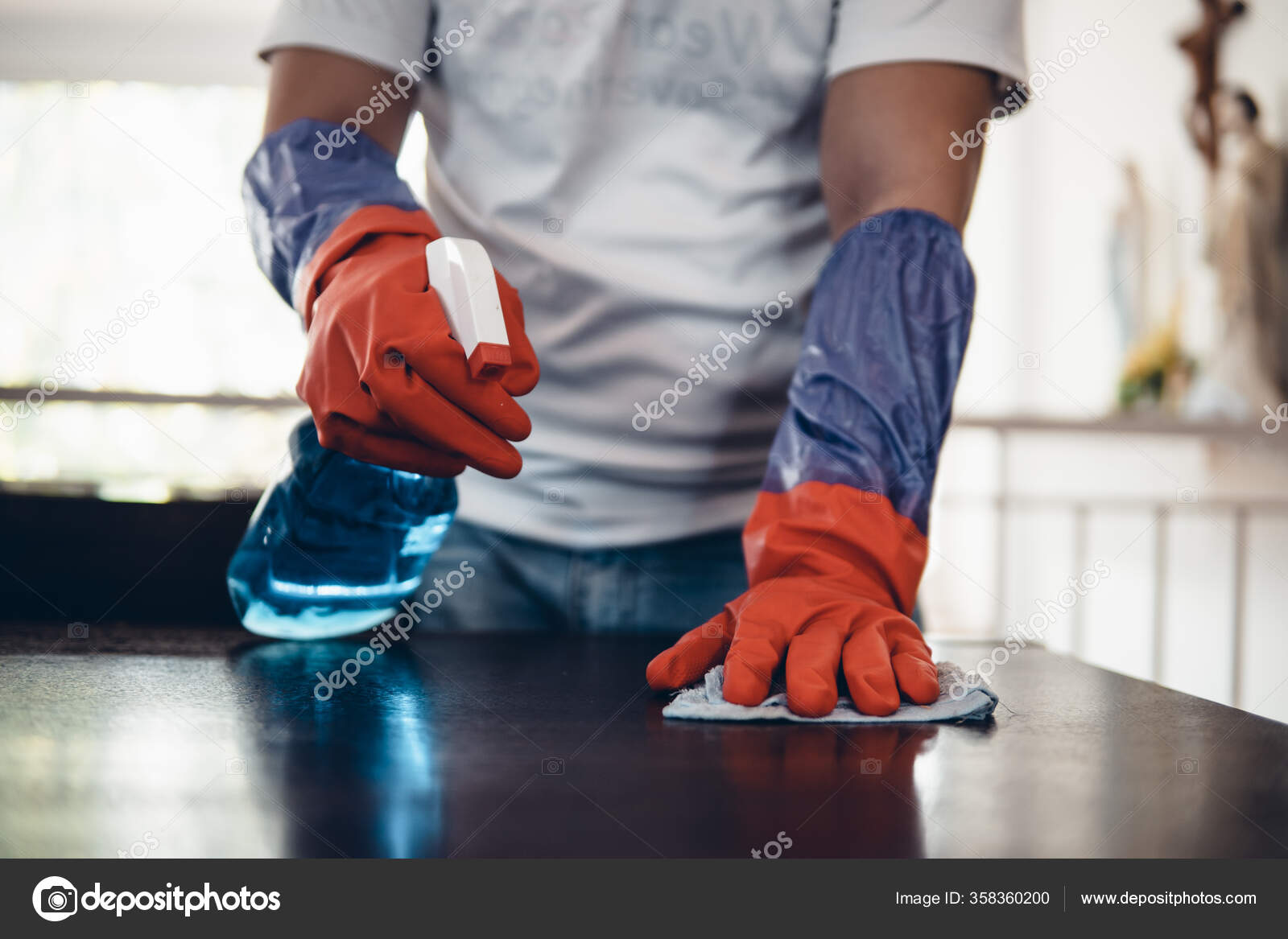 I'll Keep Wiping Its Spotless Cropped Shot Asian Man Cleaning — Stock ...