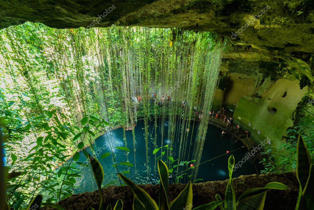 Yucatán más famoso cenote Ik Kil México América del Norte 2022