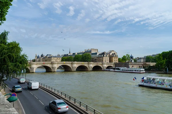 Seine panorama Stock Photos, Royalty Free Seine panorama Images | Depositphotos