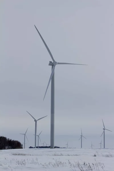 Wind turbines saskatchewan Stock Photos, Royalty Free Wind turbines ...