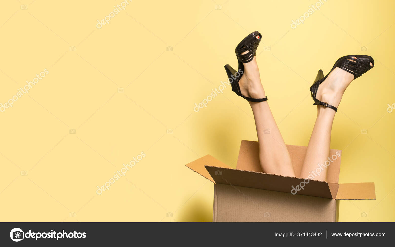 Beautiful Woman Parcel Cardboard Box Legs Stucking Color Background ...