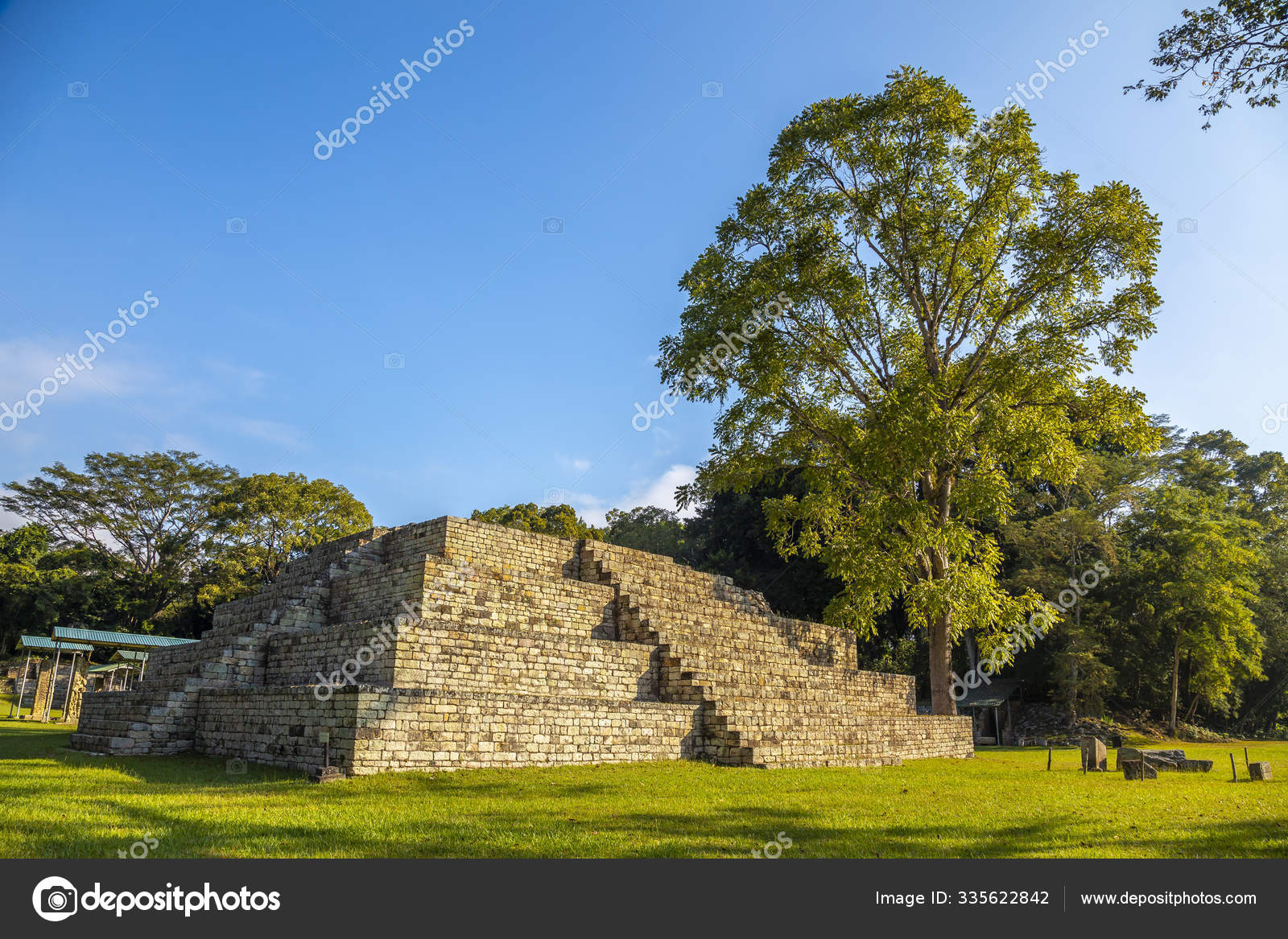Mayan Pyramid Copan Ruins Temples Honduras Stock Photo by ©unaihuizi ...