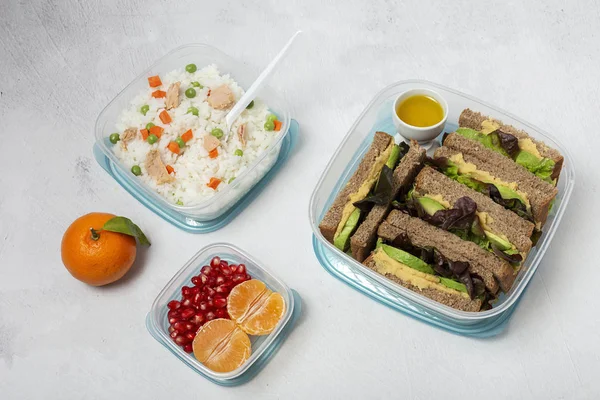 Tupper comida fotos de stock, imágenes de Tupper comida sin royalties ...