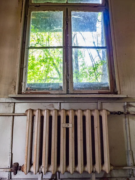 Old window airconditioner Stock Photos, Royalty Free Old window ...