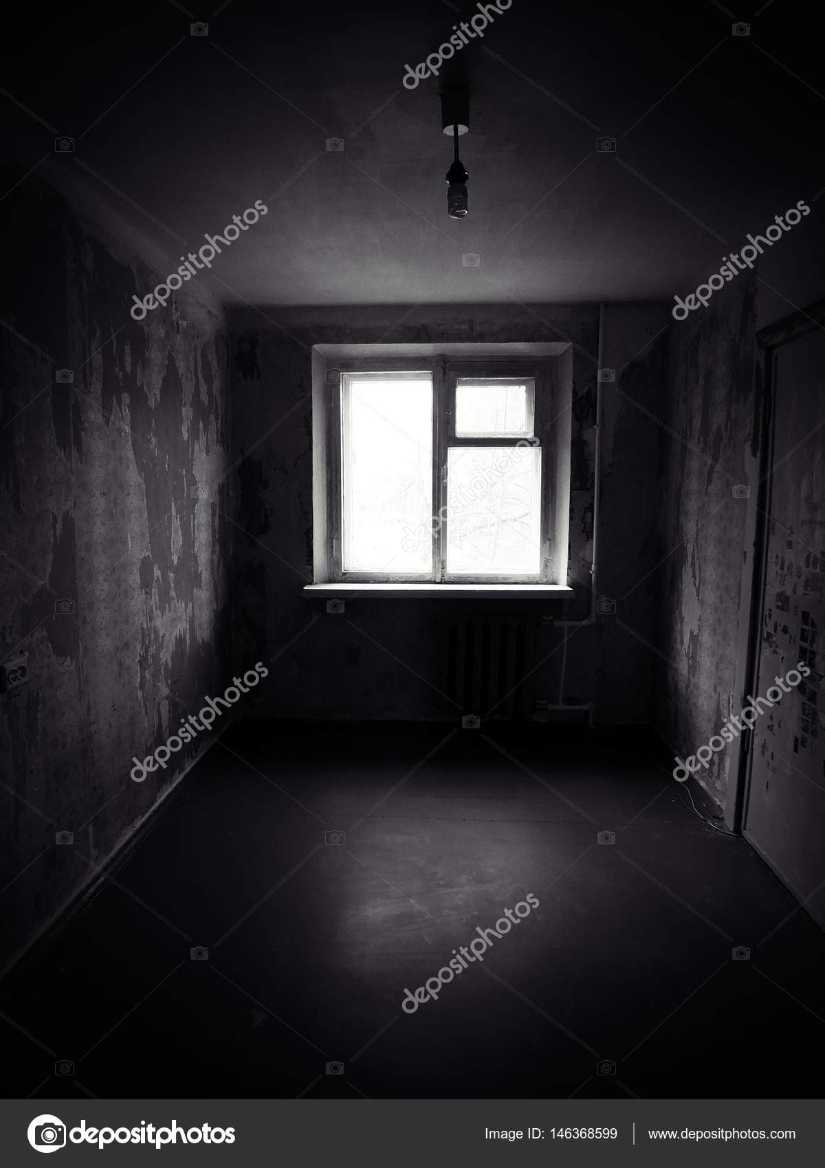 Empty abandoned room. Haunted house Stock Photo by ©AnastaRudneva 146368599