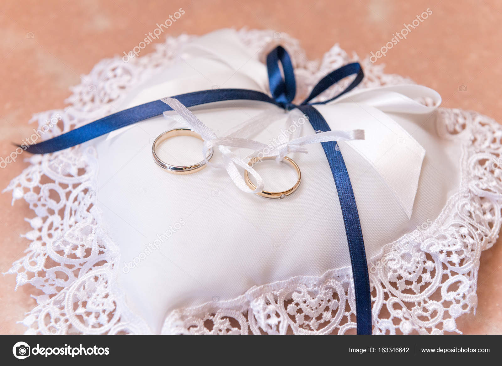 Wedding Rings White Ribbons Background Stock Photo by ©vpardi 163346642