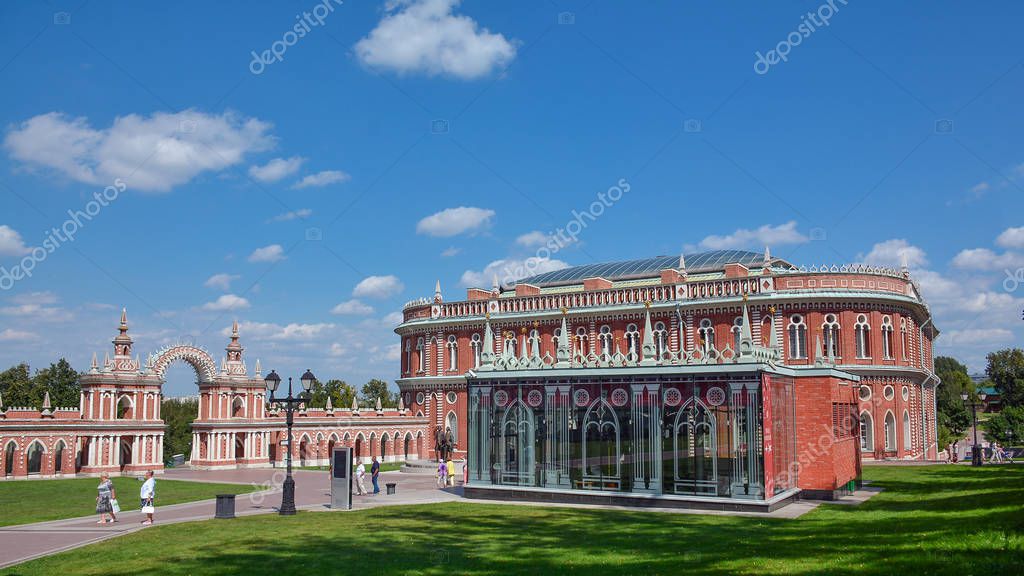 Gran Palacio de Tsaritsyn en reserva de museo Tsaritsyno 2022