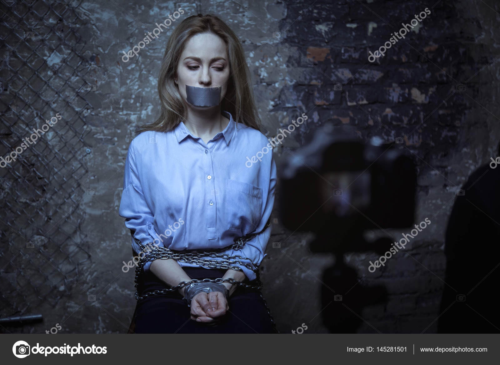 Lady sitting in front of camera Stock Photo by ©yacobchuk1 145281501