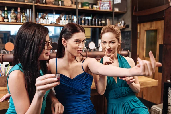 Bridesmaids wearing bridesmaids Stock Photos, Royalty Free Bridesmaids ...