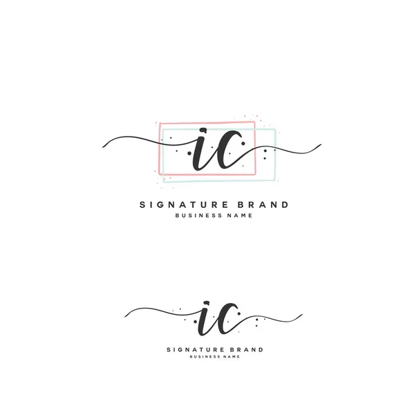 Ic logo Vector Art Stock Images | Depositphotos