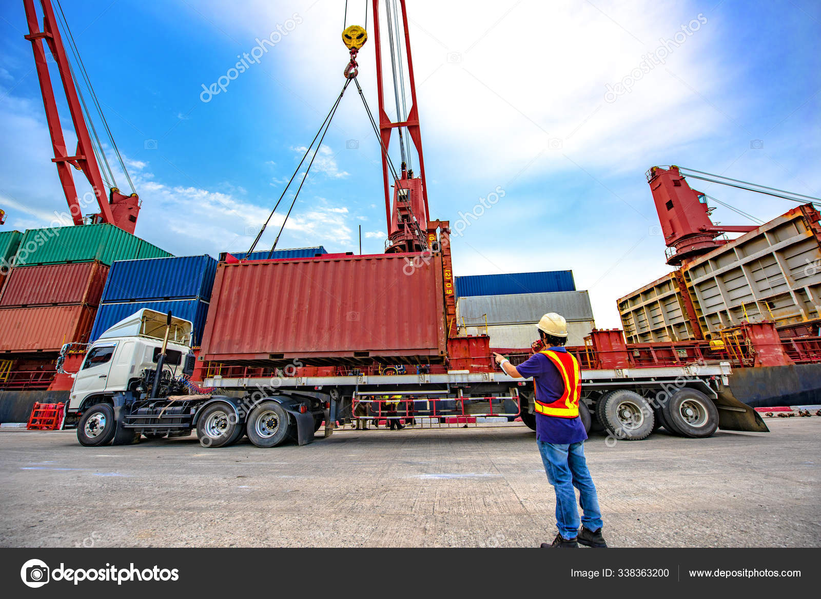 Loading Discharging Operation Container Ship Vessel Port Takes Control ...