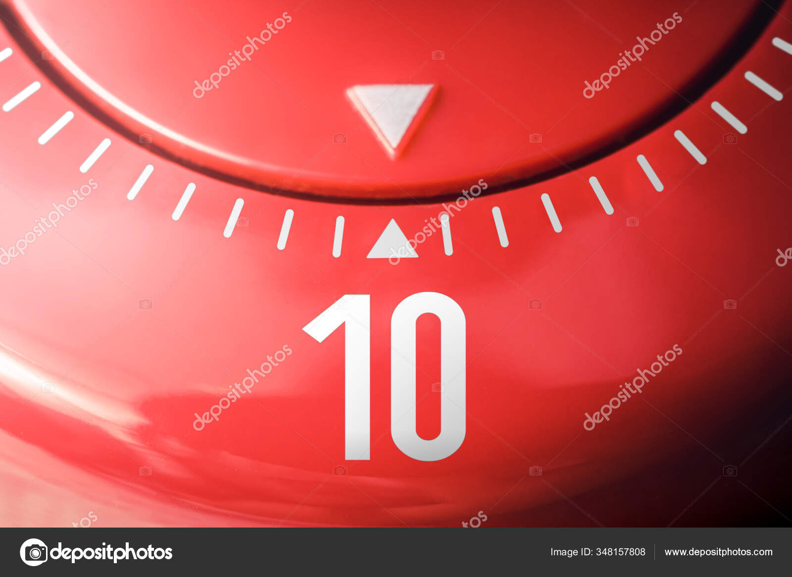 Number 10 On A Flat Red Kitchen Egg Timer — Stock Photo © Bain #348157808