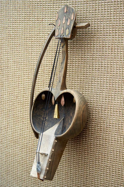 Instrumento de kobyz Stock Photos, Royalty Free Instrumento de kobyz ...