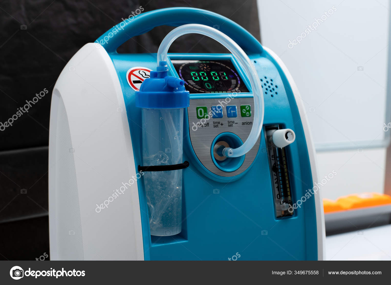 Medical Device Individual Blue White Portable Oxygen Cylinder Put Gas ...