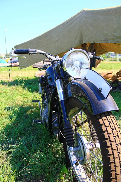 Picnic motorcycle Stock Photos, Royalty Free Picnic motorcycle Images ...