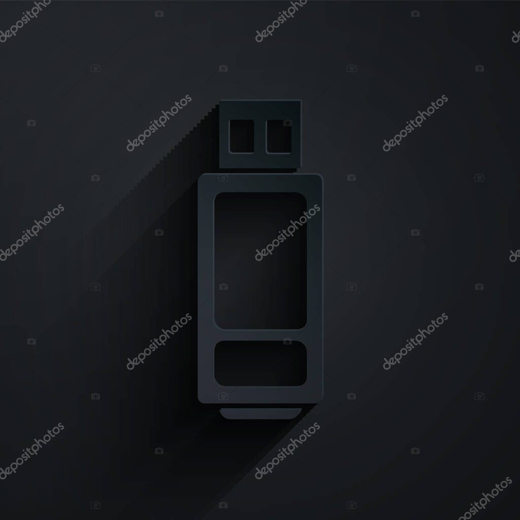 Icono de unidad flash USB de corte de papel aislado sobre fondo negro. Estilo de arte de papel ...