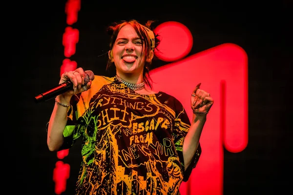 Billie eilish Stock Photos, Royalty Free Billie eilish Images ...