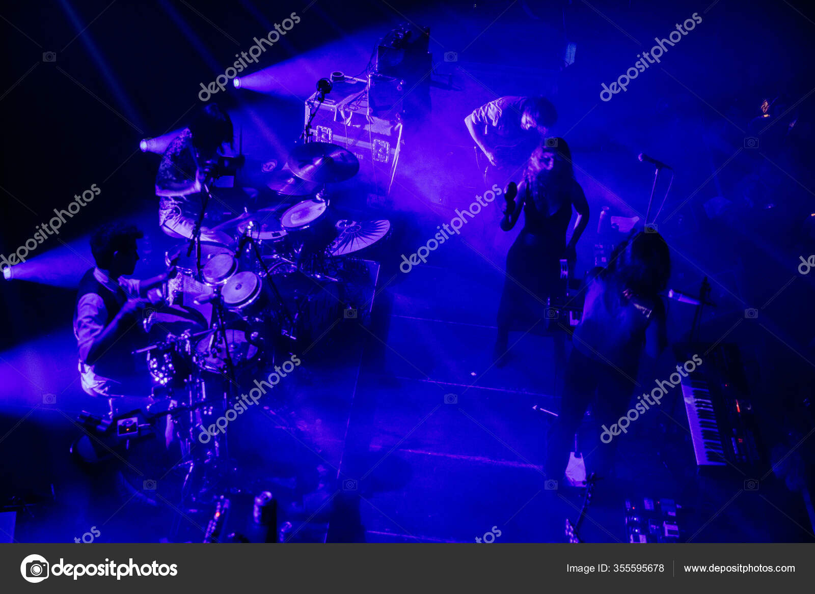 Altin Gun Performance Best Kept Secret 2018 — Stock Editorial Photo ...