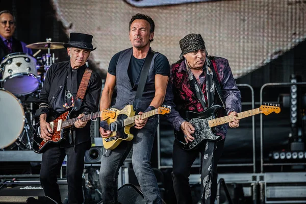 Bruce springsteen Stock Photos, Royalty Free Bruce springsteen Images ...