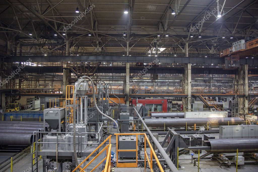 Taller industrial de una f brica de tubos de gas 2024