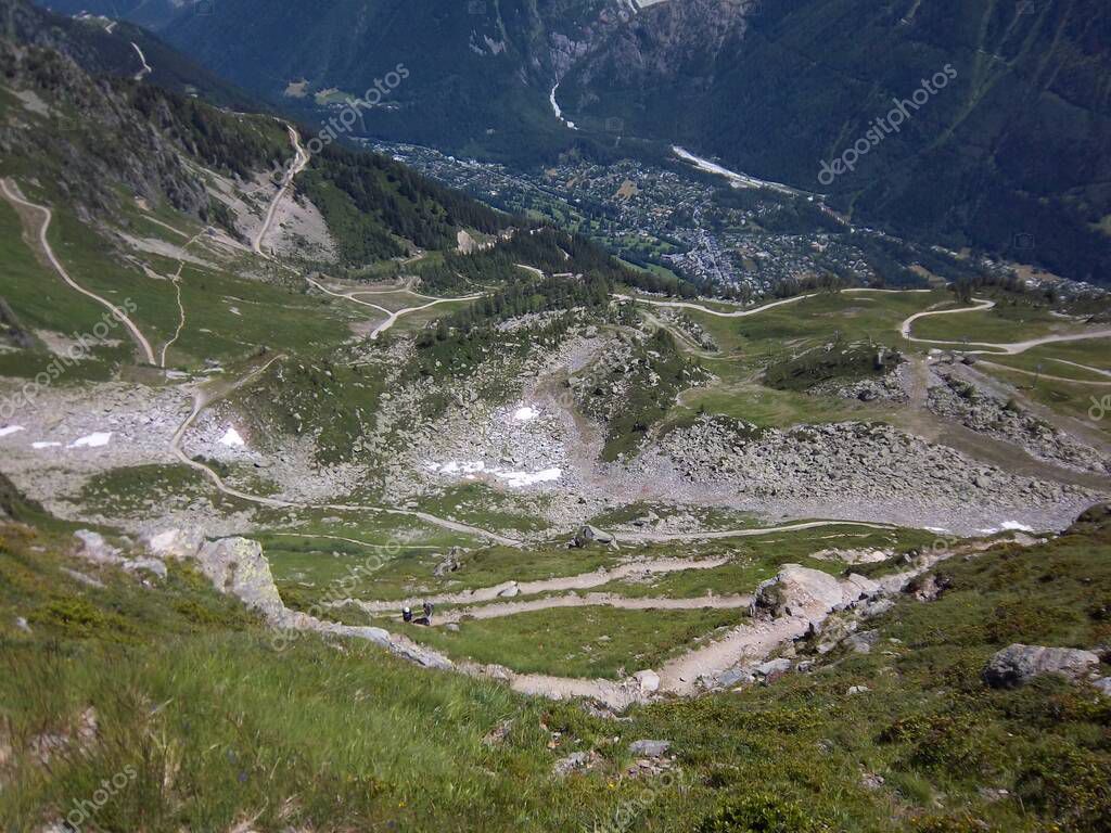 Magnífico paisaje de montaña con Le Brevent. Le Brevent es una montaña ...