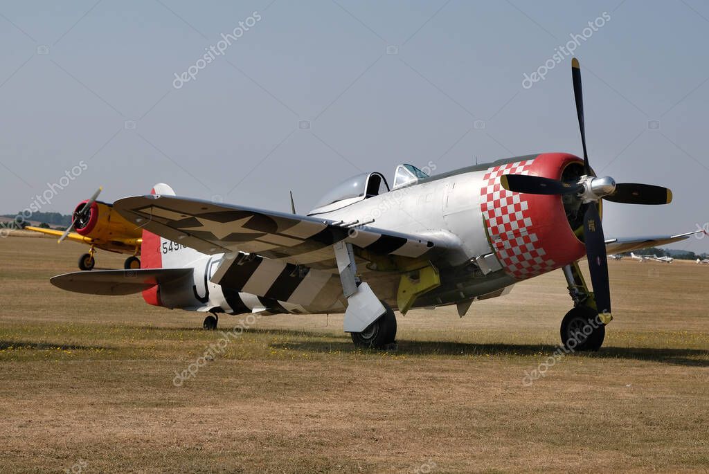El Willys MB y el Ford GPW, ambos formalmente llamados el U.S. Army ...