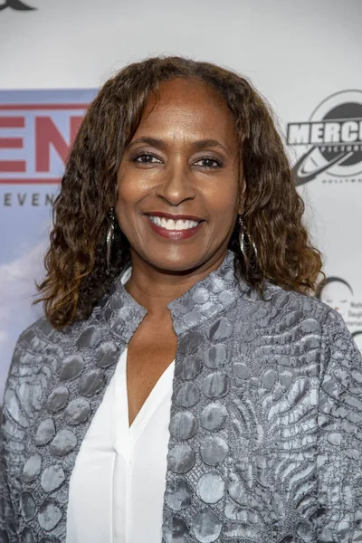 Chandler Kinney Taryn Kinney Attend Unseen World Premiere Arena ...