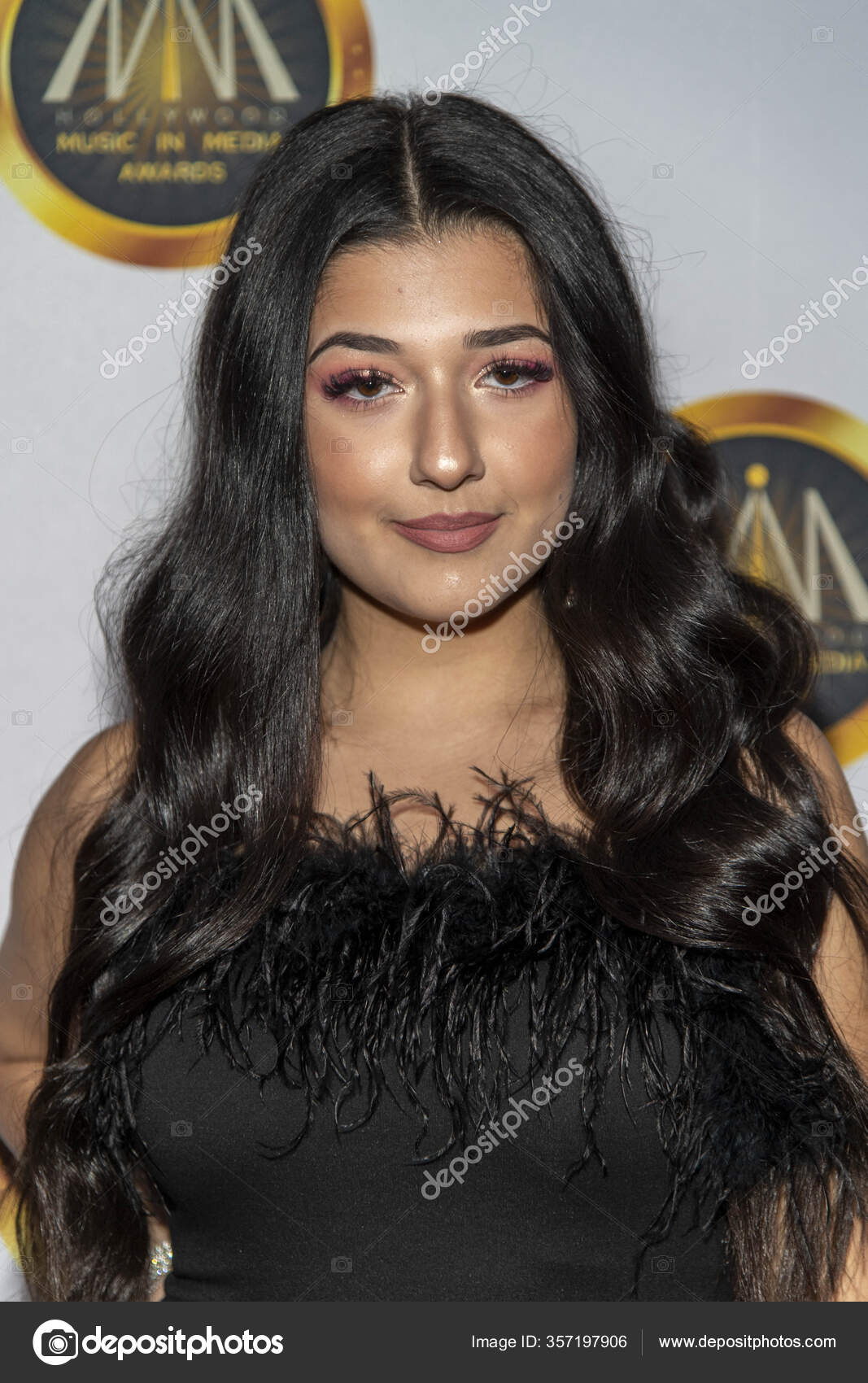 Neena Rose Attends Hollywood Music Media Awards Avalon Hollywood ...