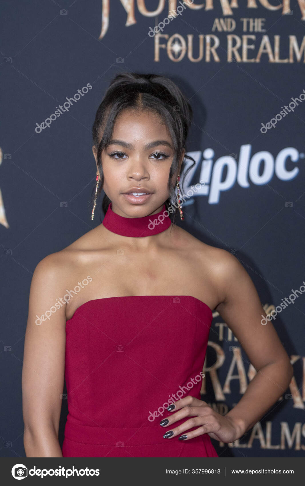 Navia Robinson Attends Disneys Nutcracker Four Realms World Premiere ...