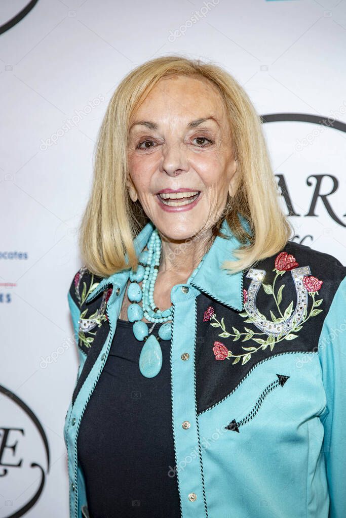 Joni Berry asiste a la 66 Gala Anual de Boomtown de SHARE en The ...