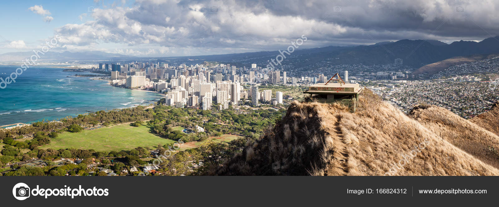 Honolulu Cityscape Panorama — Stock Photo © mcdonojj #166824312