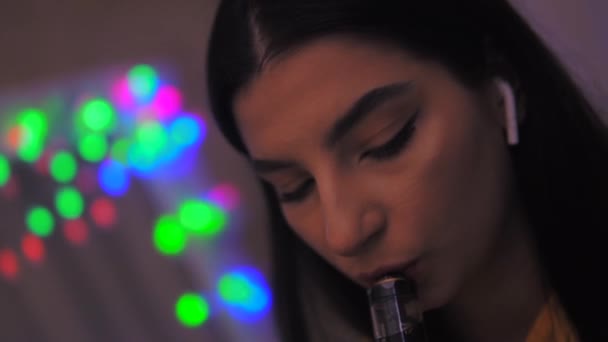 401 Beautiful woman vaping Videos, Royalty-free Stock Beautiful woman ...