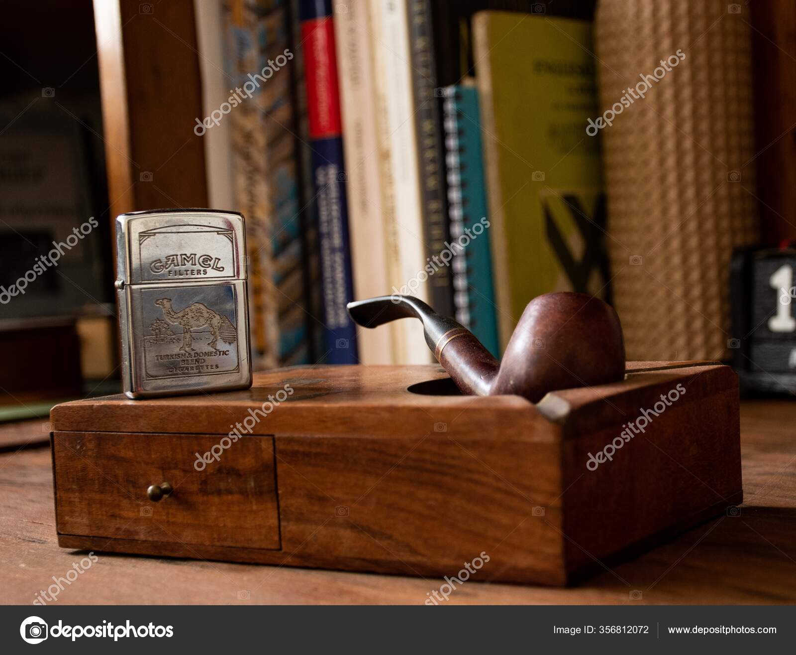 Smoker Wooden Pipe Wooden Box Benzine Lighter — Stock Editorial Photo ...