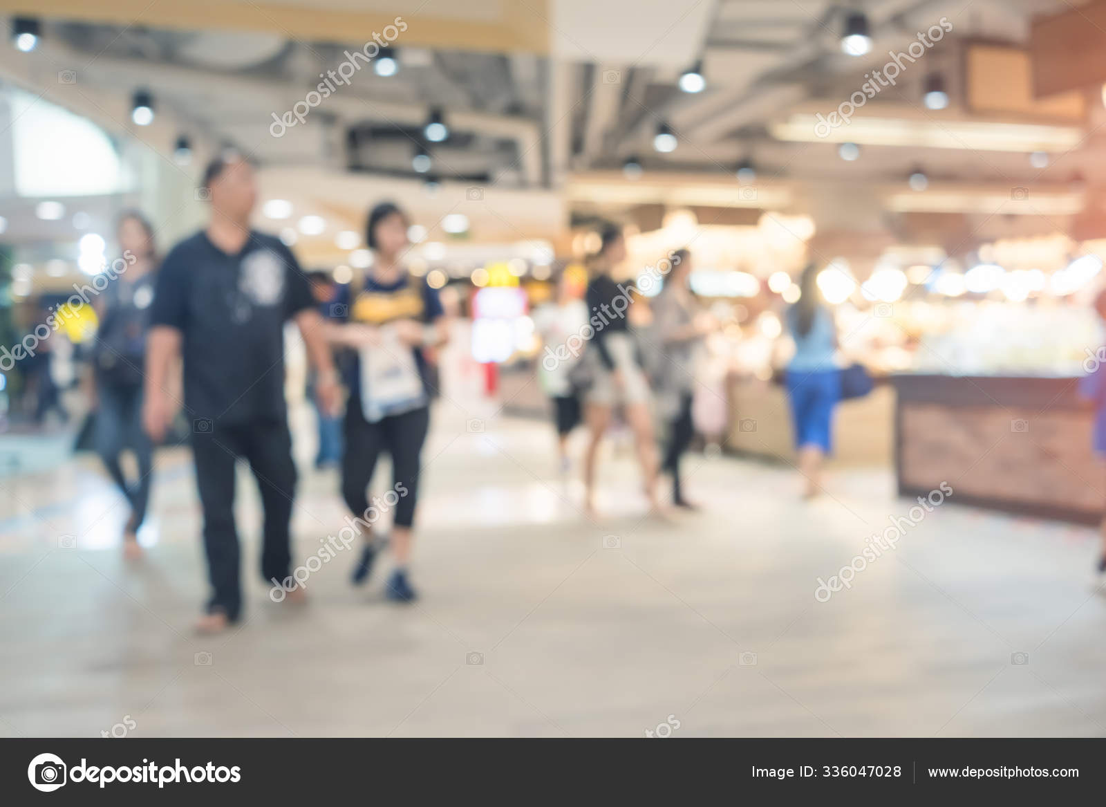 Shopping mall blur Stock Photo by ©roncivil 336047028