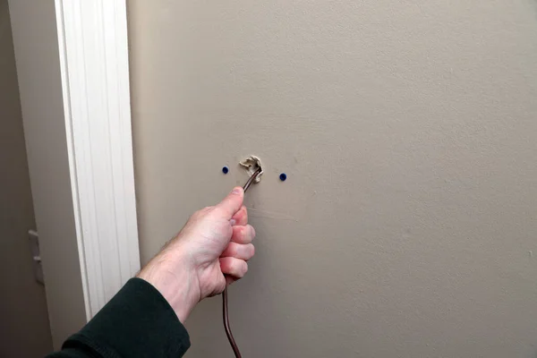 Professional installation Stock Photos, Royalty Free Professional ...